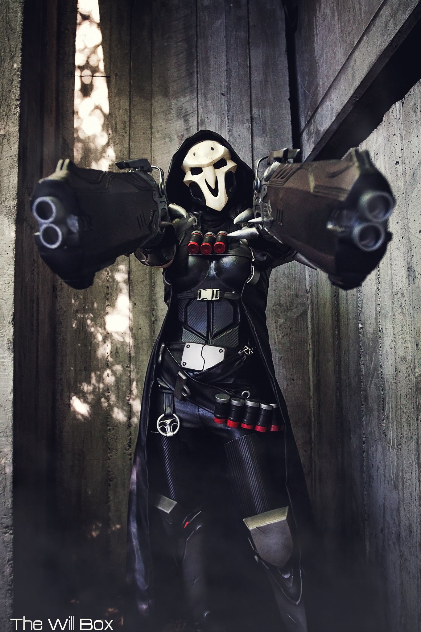 Overwatch: Female Reaper Cosplay by Bloodraven • AIPT