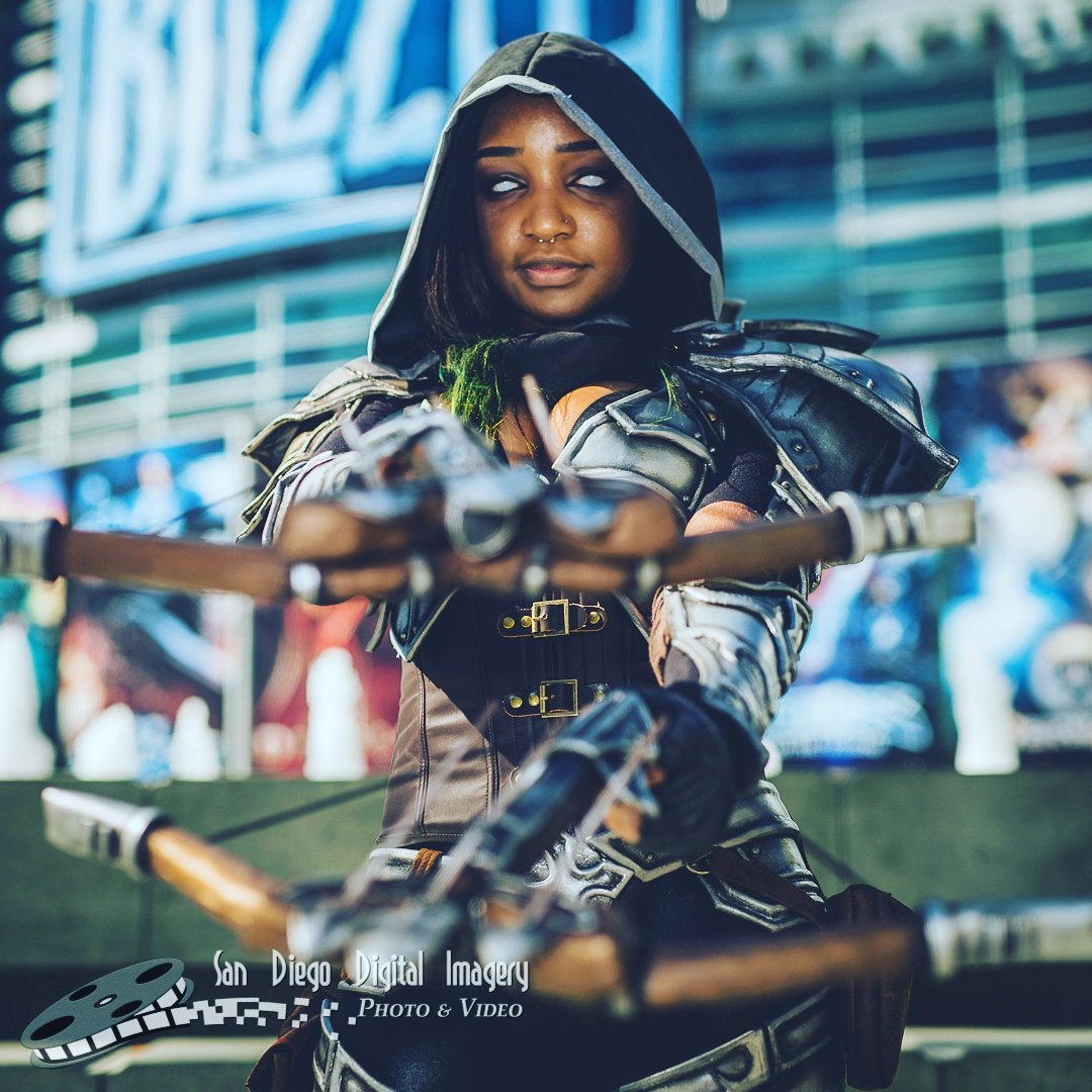Diablo III: Demon Hunter Cosplay by Kay Bear • AIPT