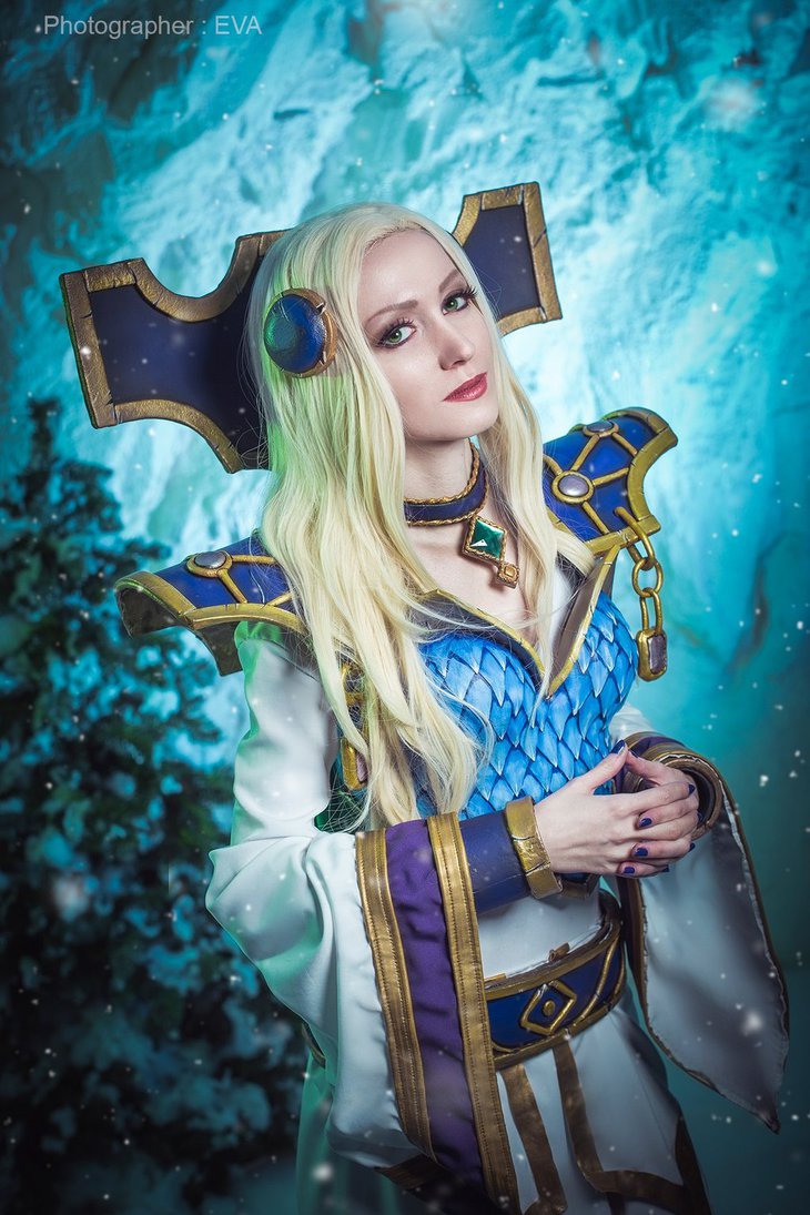 World of Warcraft: Magna Aegwynn Cosplay by Feyische • AIPT