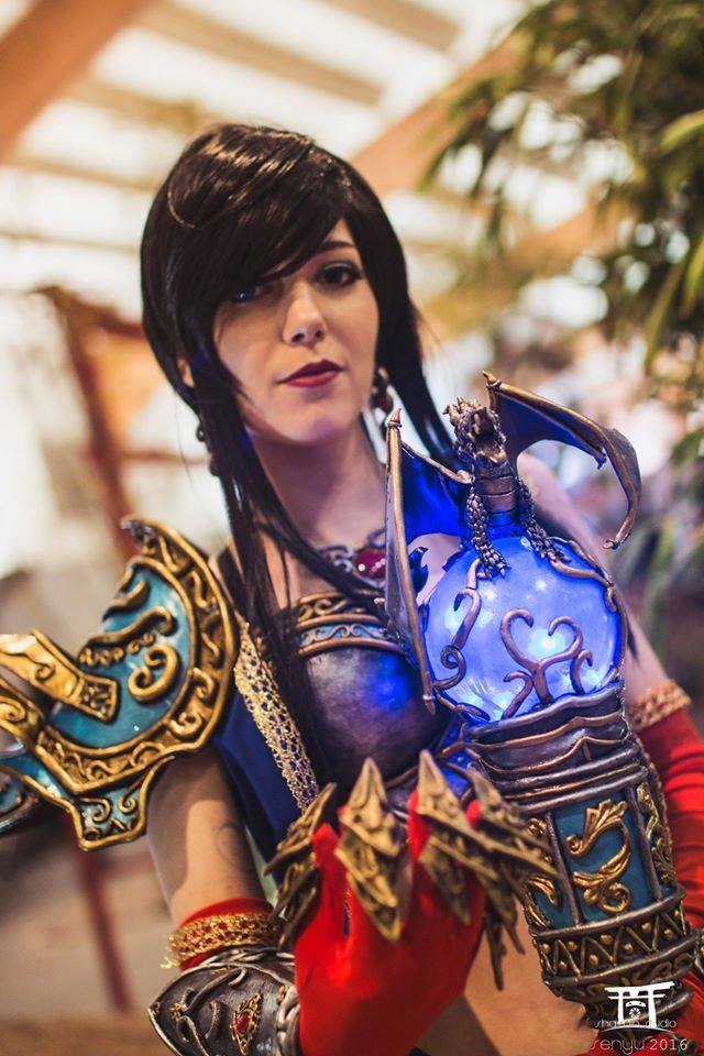 Diablo III: Wizard cosplay by Minana • AIPT